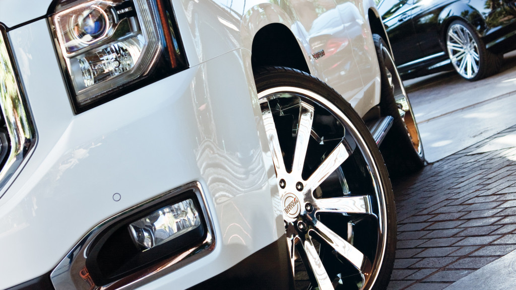 2015 GMC Yukon Denali – HH10 | Heavy Hitter Wheels